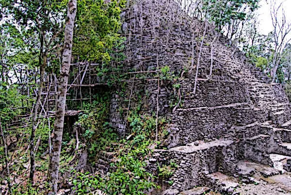 Mayan Collapse - History of the Collapse of the Ancient Mayan ...
